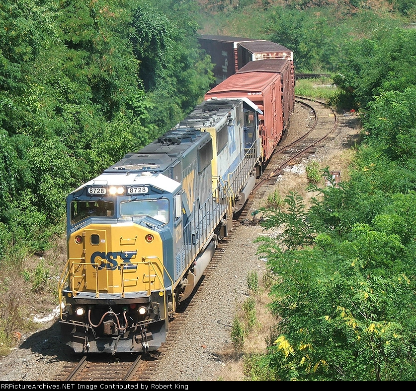 CSX 8728 Q439